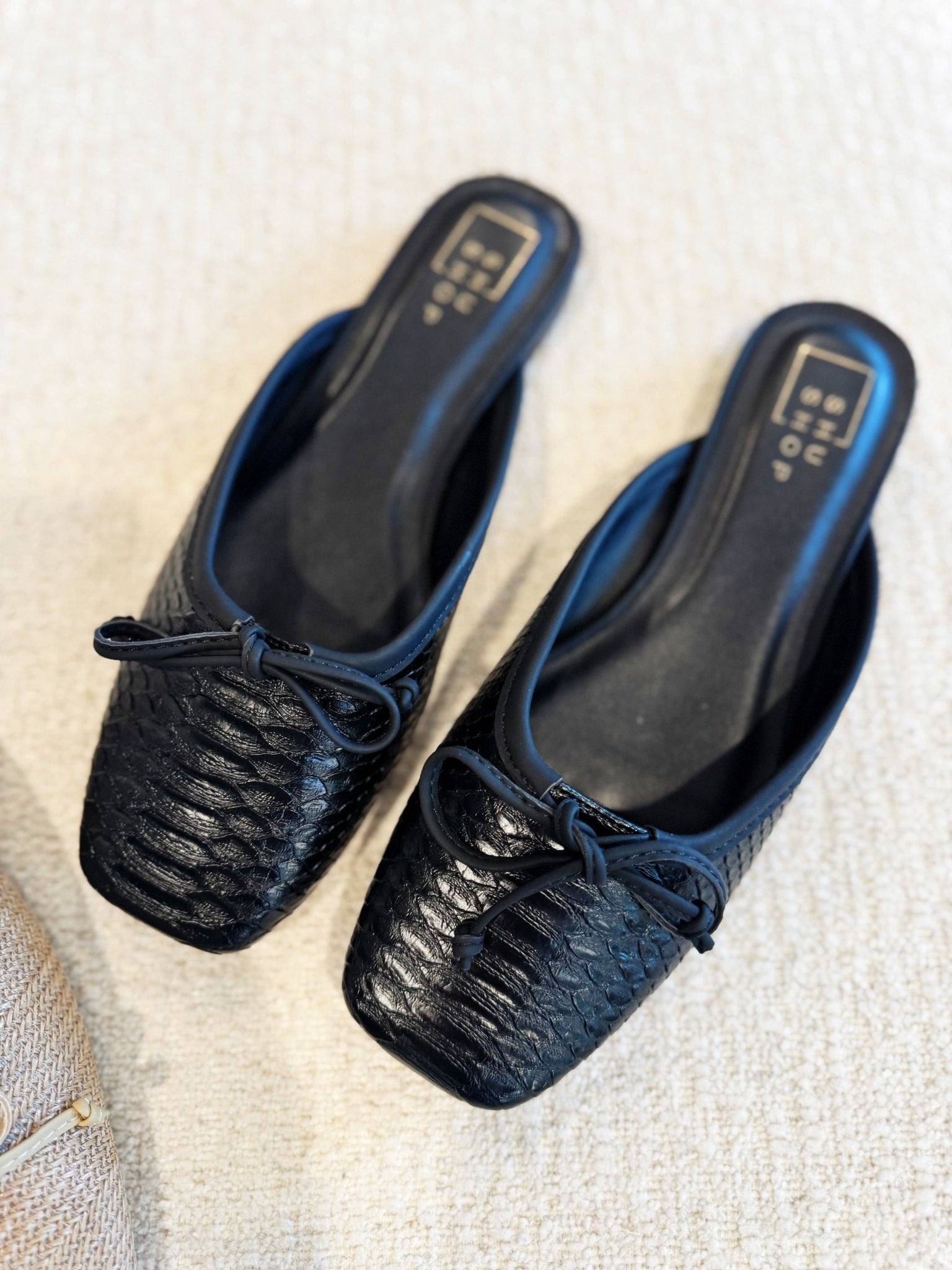 Shu Shop Andrea Mule In Black Snake – Infinity Raine